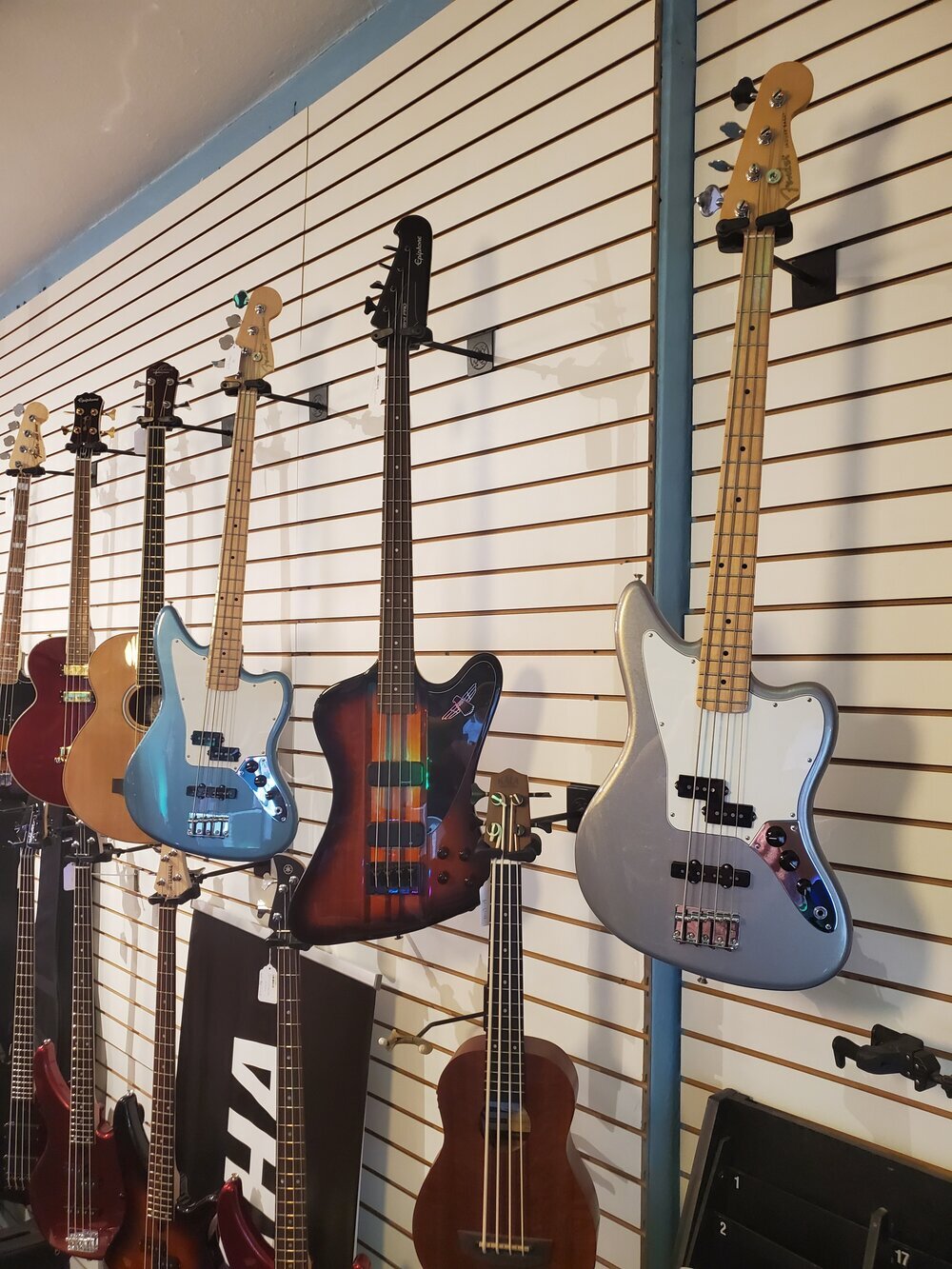 Doo Wop Beginner Electric Guitar Rental — Doo Wop Shop