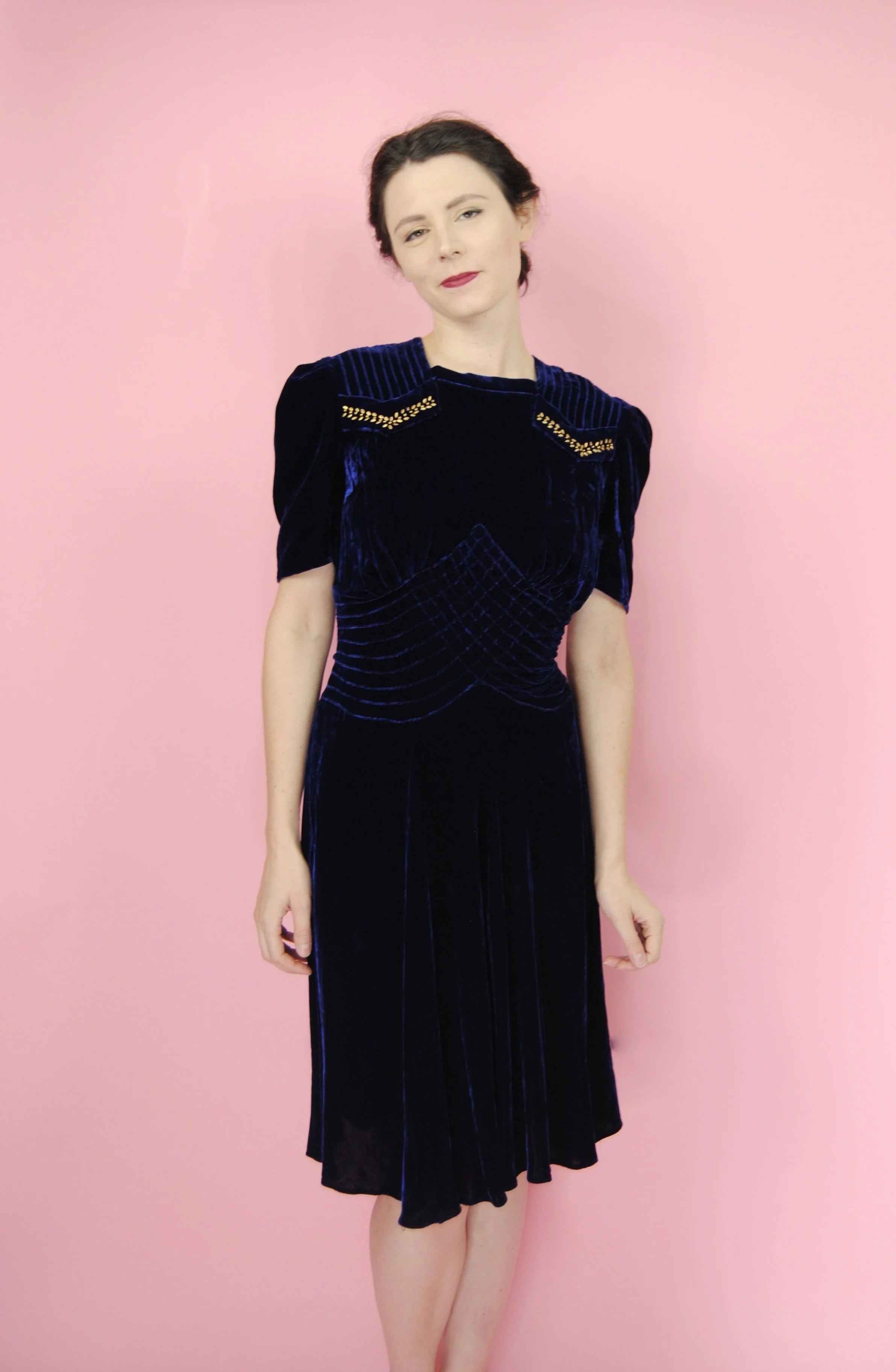 Top 10 Vintage Holiday Velvets — A Stitch in Timeless