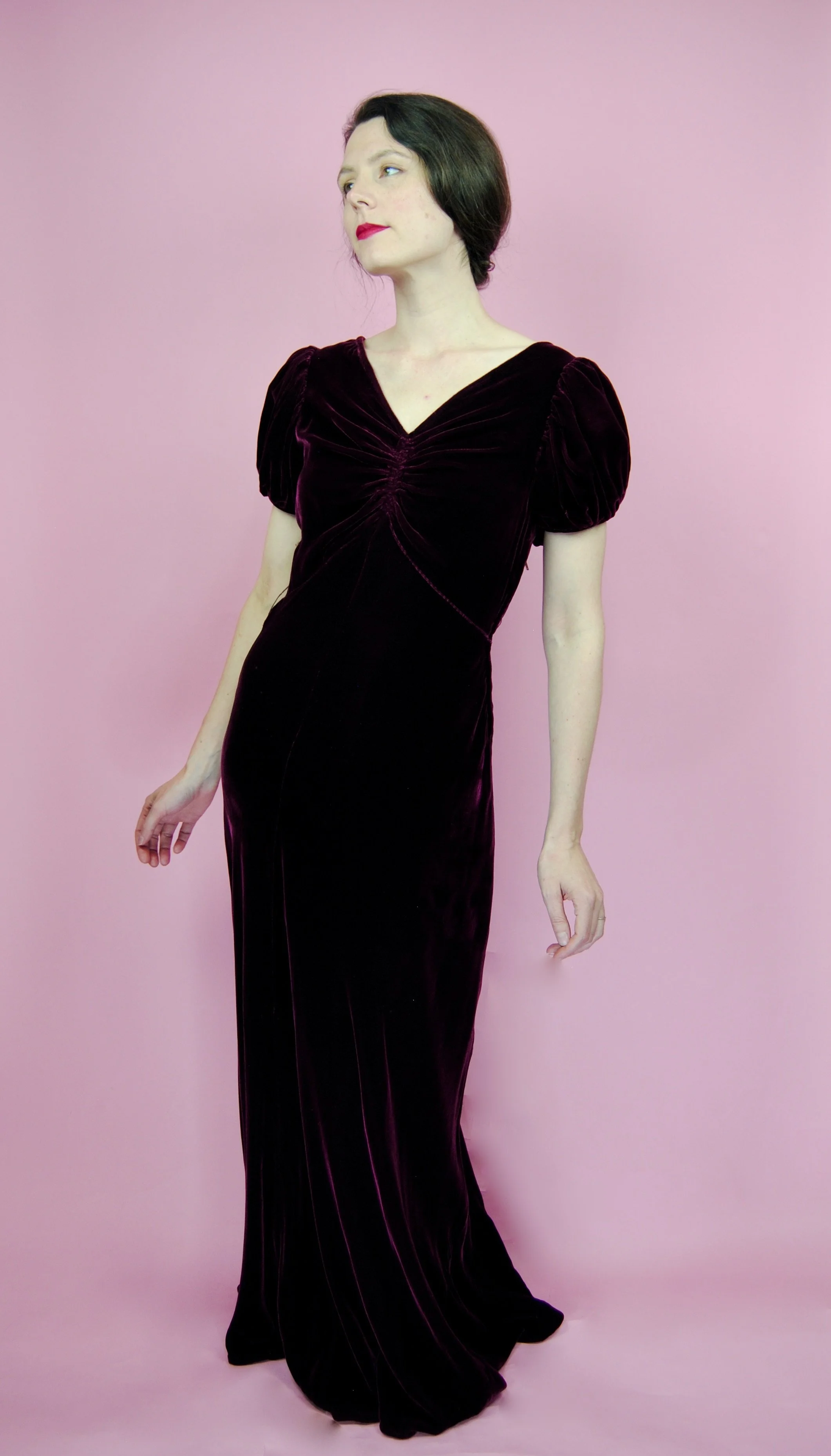 Top 10 Vintage Holiday Velvets — A Stitch in Timeless