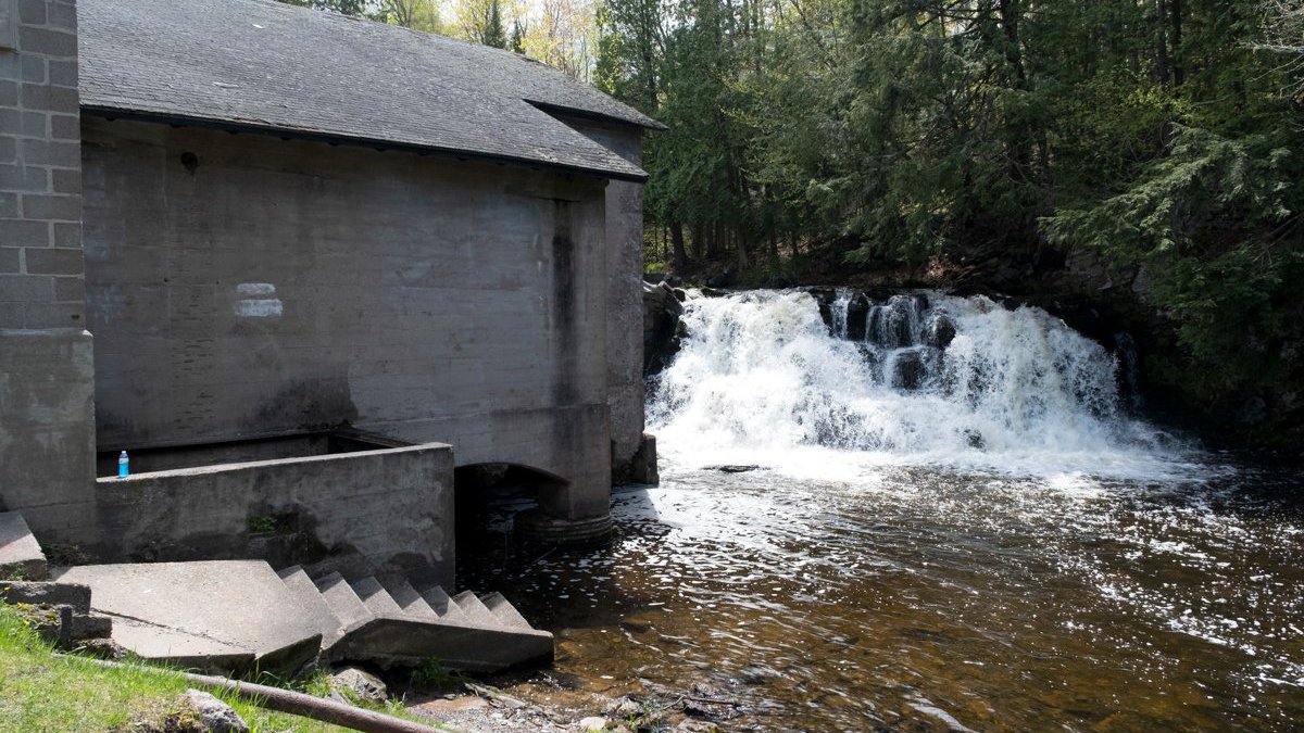11 Wheelchair Accessible Waterfalls in Michigan (With Map) — Mi Roadtrip