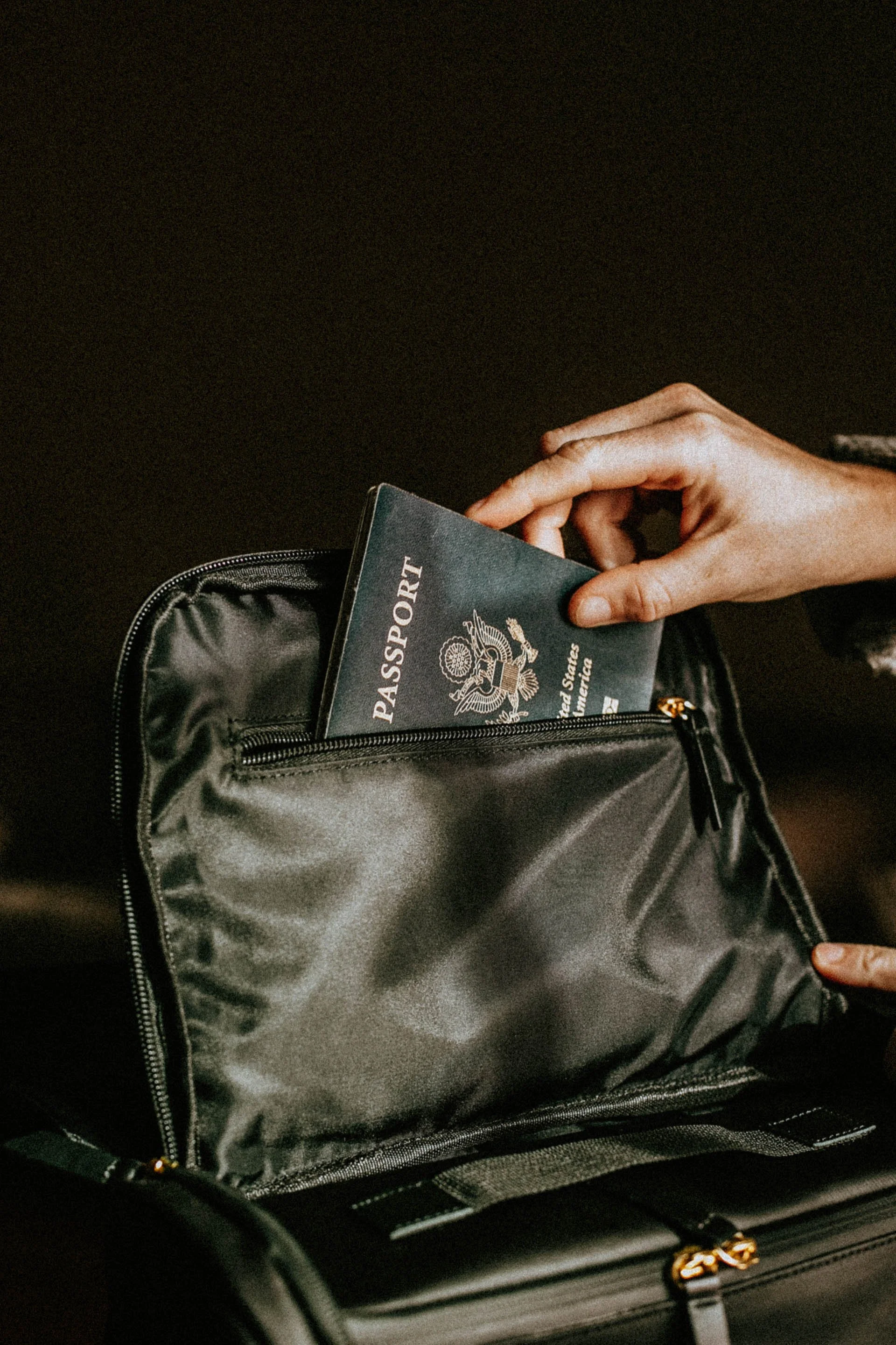 Must-Know International Travel Tips for a Stress-Free Adventure Abroad ...