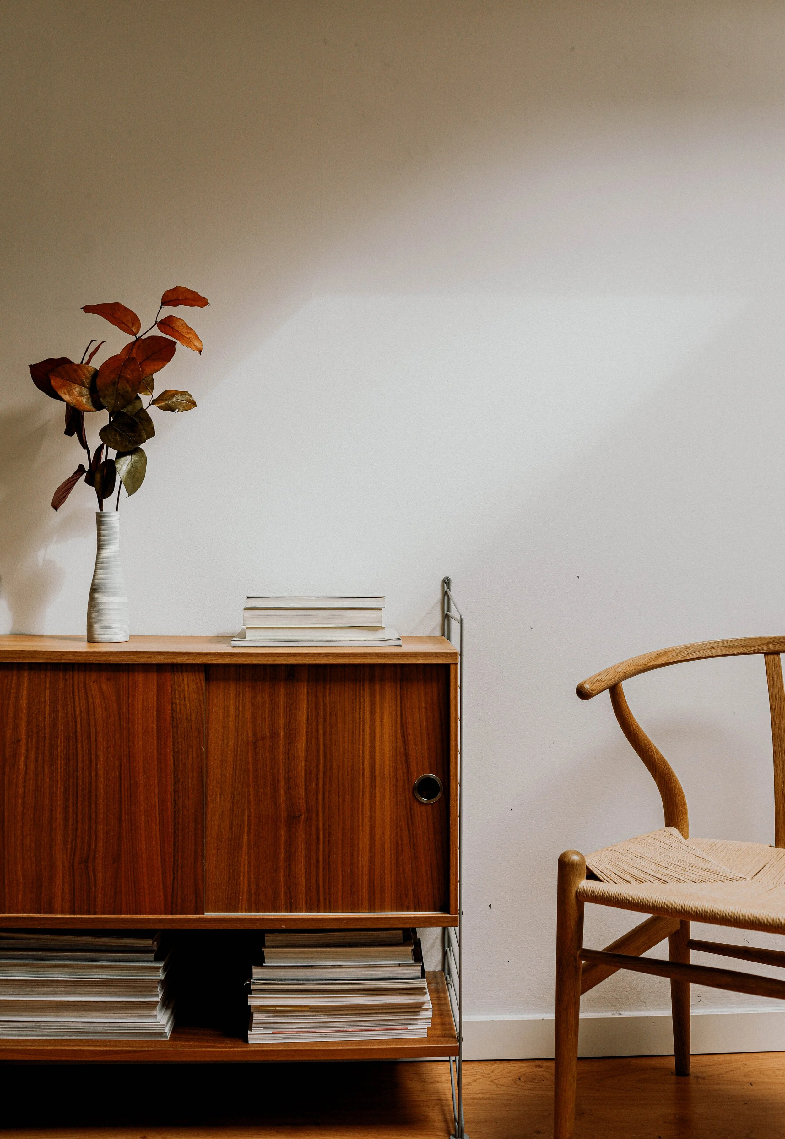 How to Create a Minimalist Lifestyle — Maia