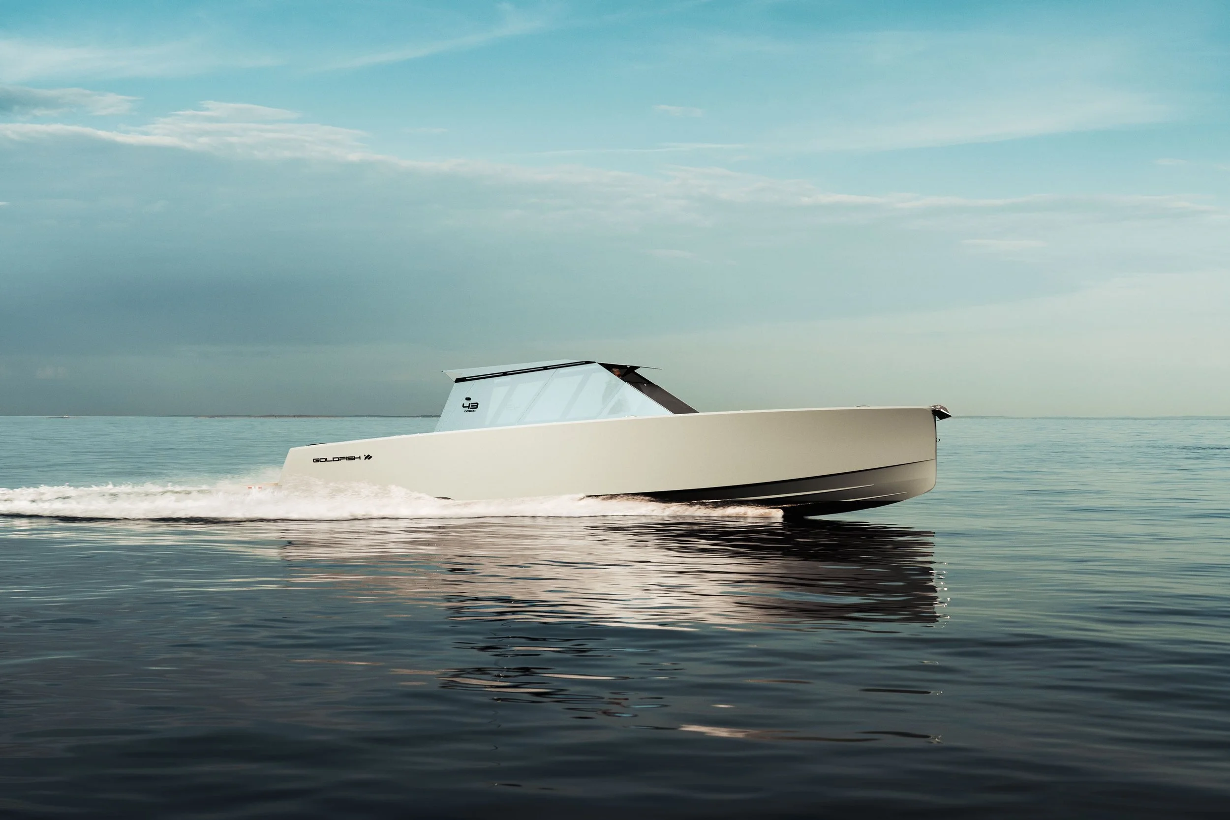 Goldfish 43 Ocean | The ideal platform for a relaxing day at sea ...