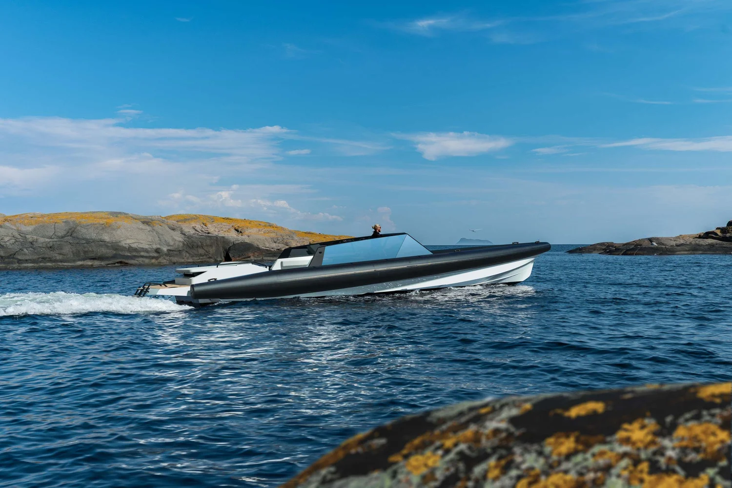 Goldfish 49 Open | High-performance cruising meets leisurely comfort ...
