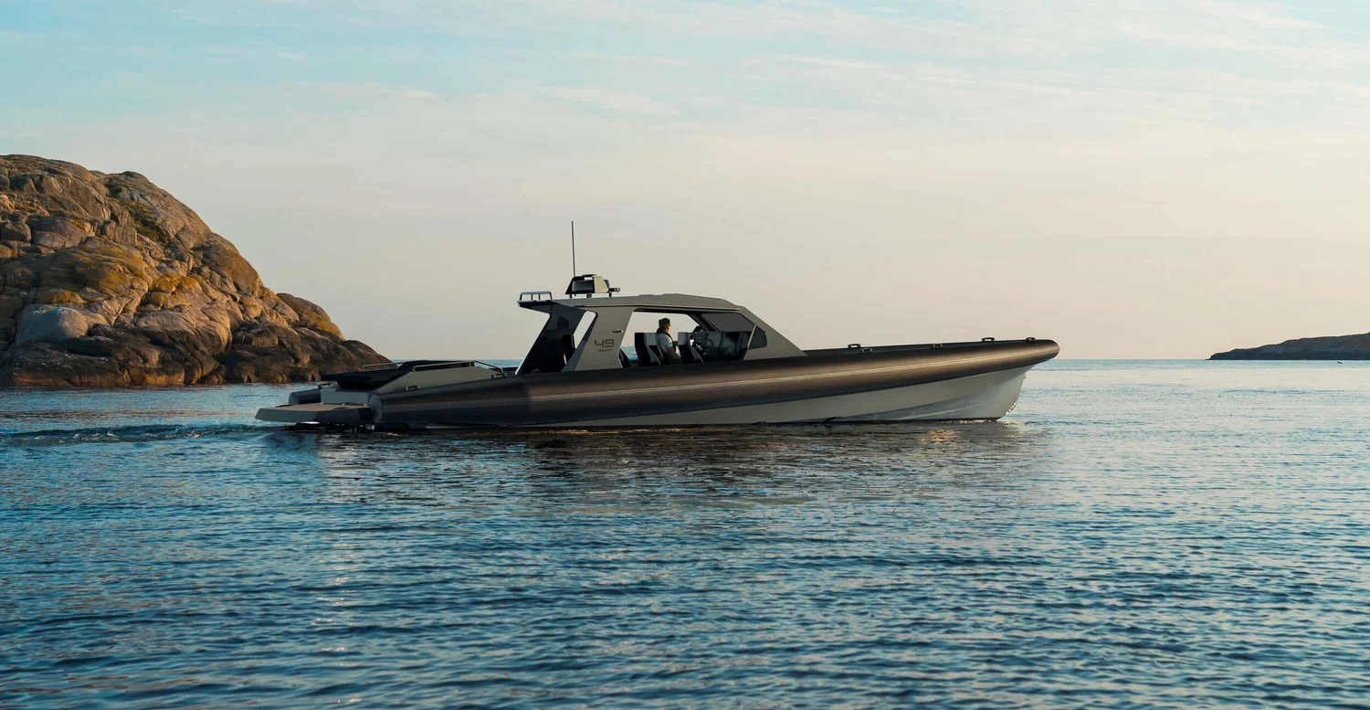 Goldfish 49 Bullet | Raw power meets pure hydrodynamic efficiency ...