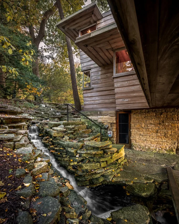 Frank Lloyd Wright’s John C. Pew House: A Poor Man’s Fallingwater? No ...