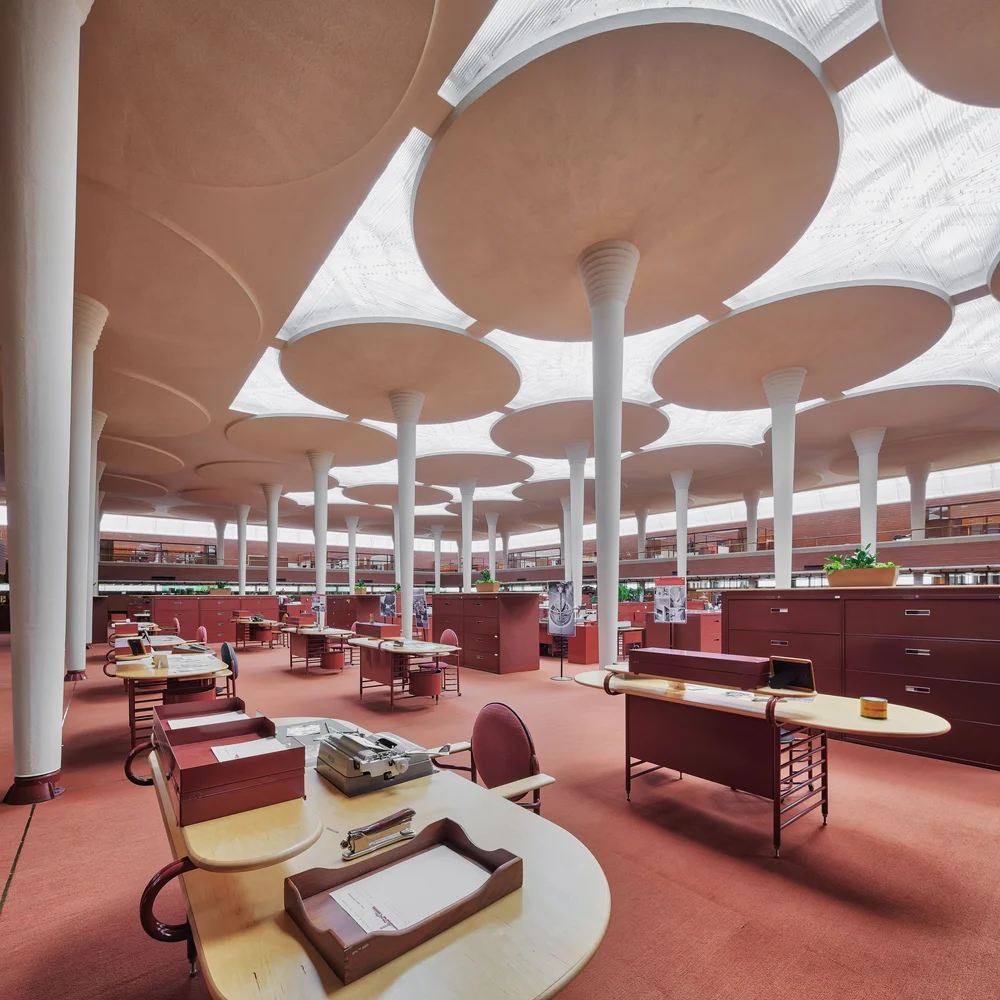 Frank Lloyd Wright Desk — Andrew Pielage Photography