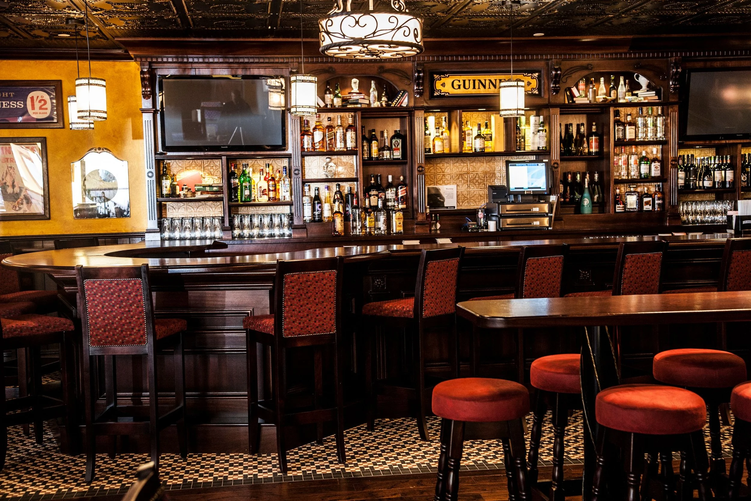 Irish Pub Gallery — Best Western Plus Cairn Croft Hotel