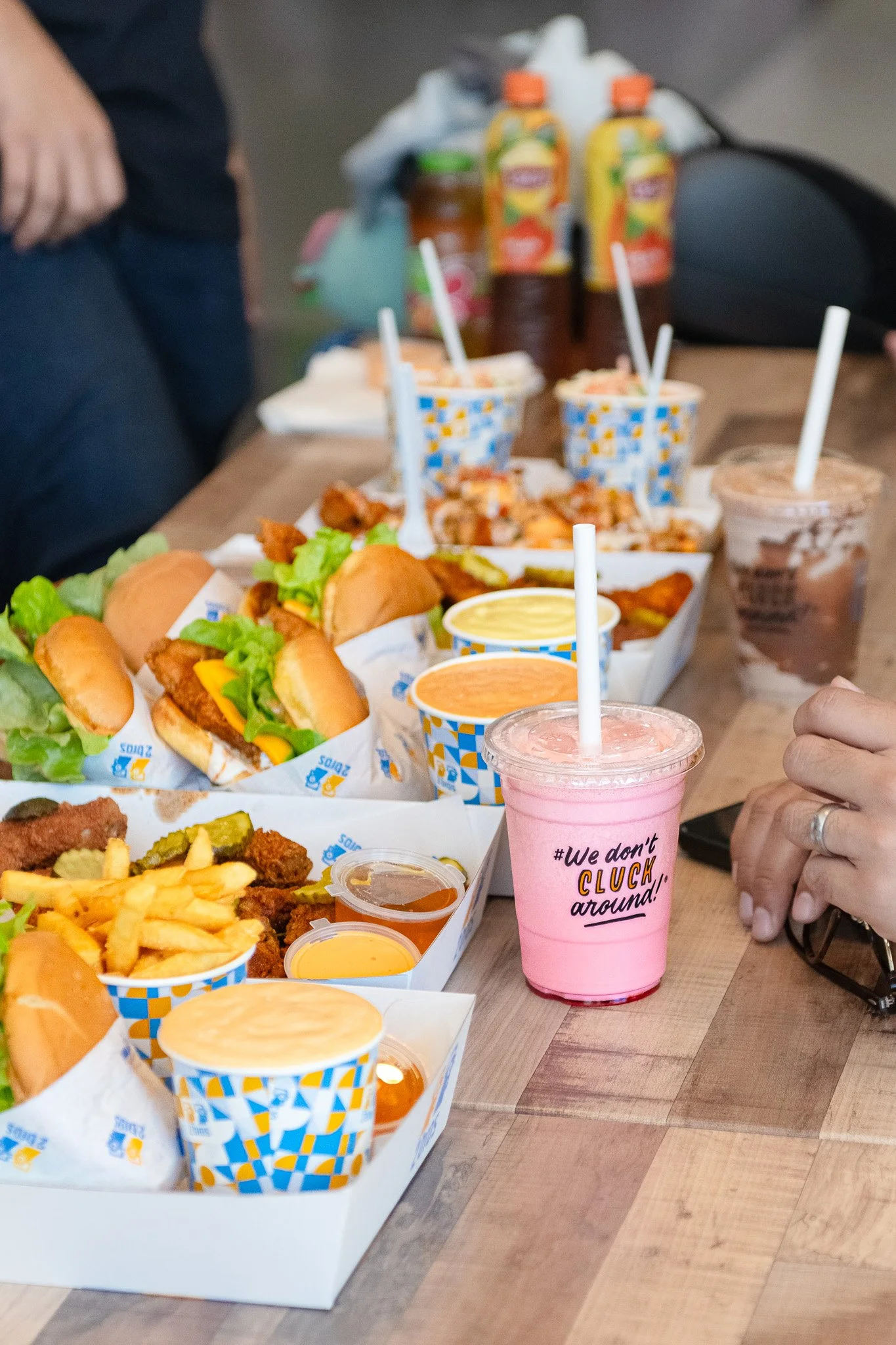 2 Bros Nashville Hot Chicken