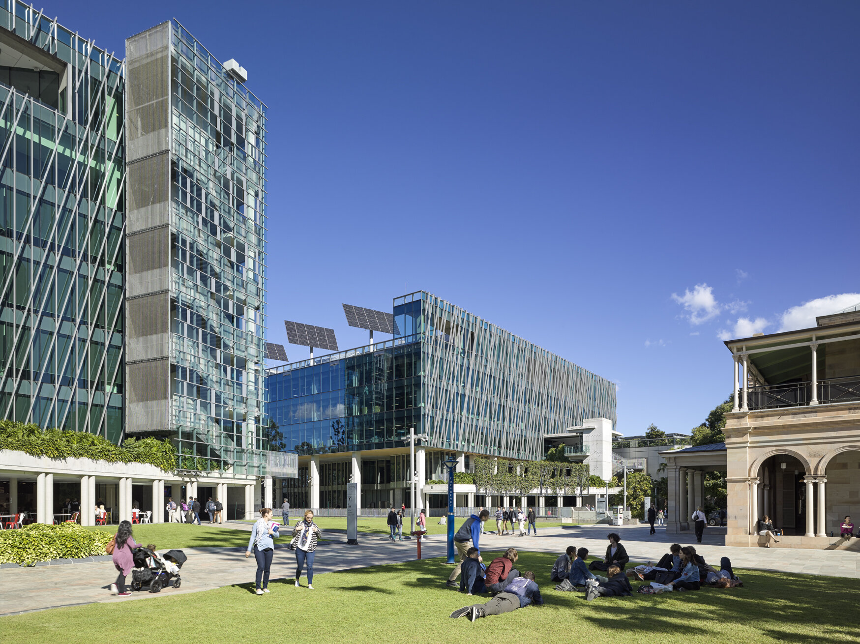 QUT Science and Engineering Centre — Wilson Architects 2021 QUT Science and Engineering Centre — Wilson Architects 2021