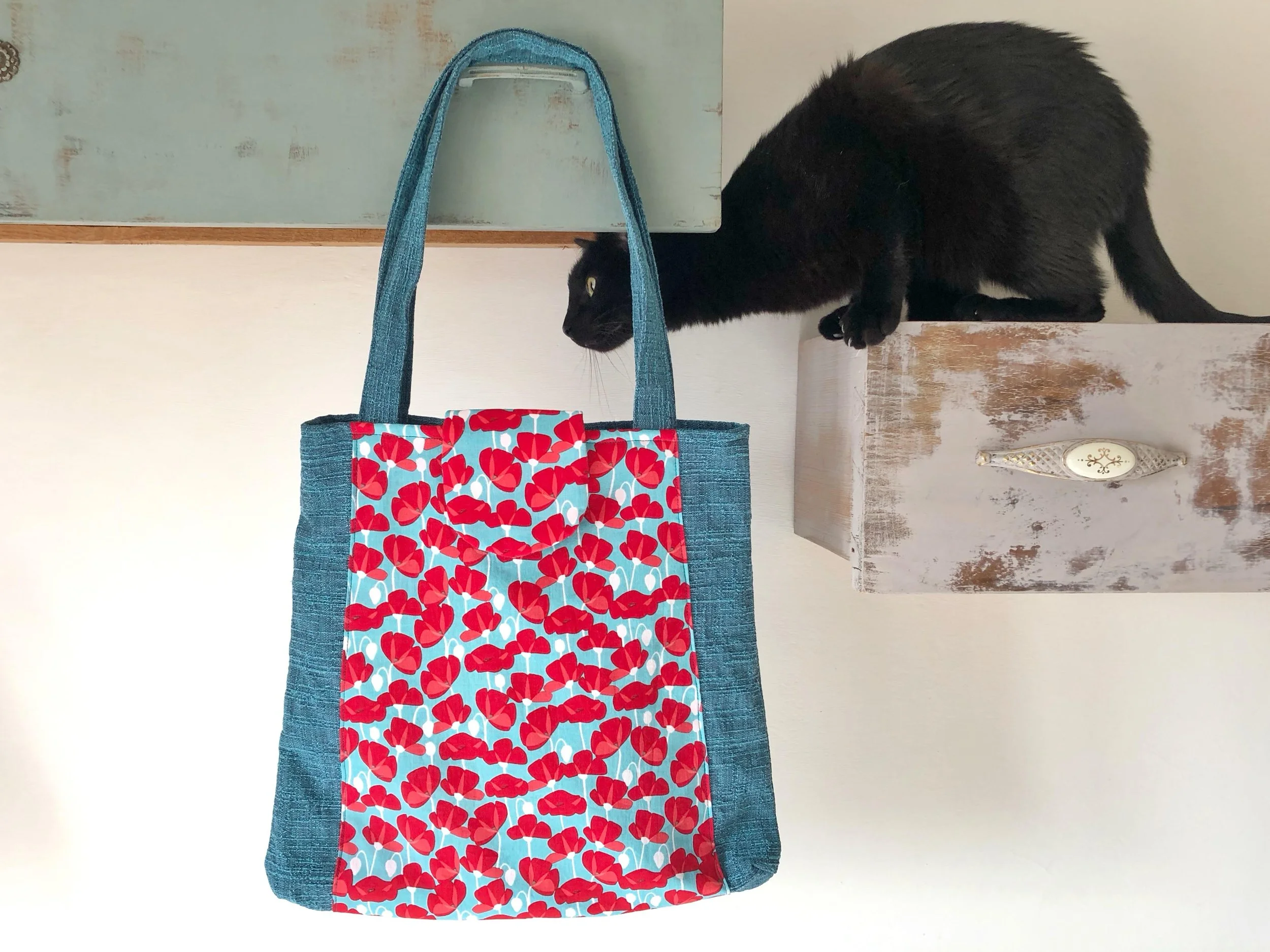Cartamodello per borsa tote bag con manici a spalla e patta — STOFFE ...