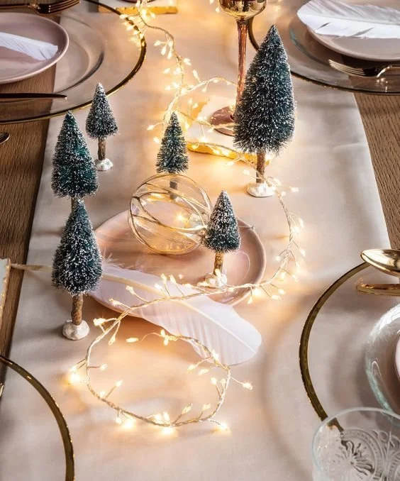 Christmas table decor ideas | Kate Wiltshire Design