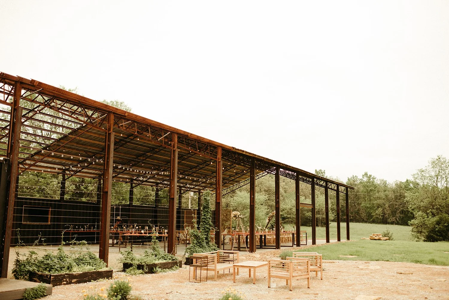 Serene Outdoor Wedding Venue | Farm Outside Springfield, MO — STEWART ...