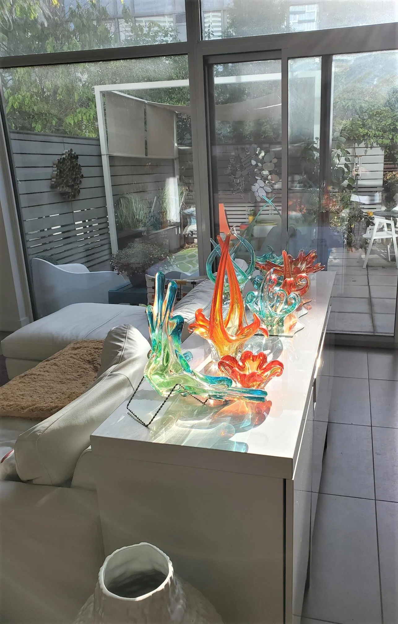Chalet ‘Firecrackers’ – uranium pieces — Chalet Art Glass