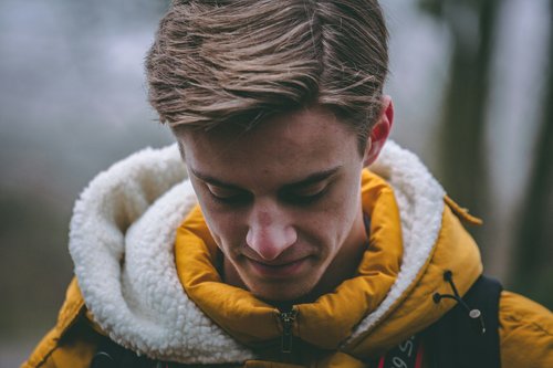 Socially Awkward or Autistic? Understanding the Differences