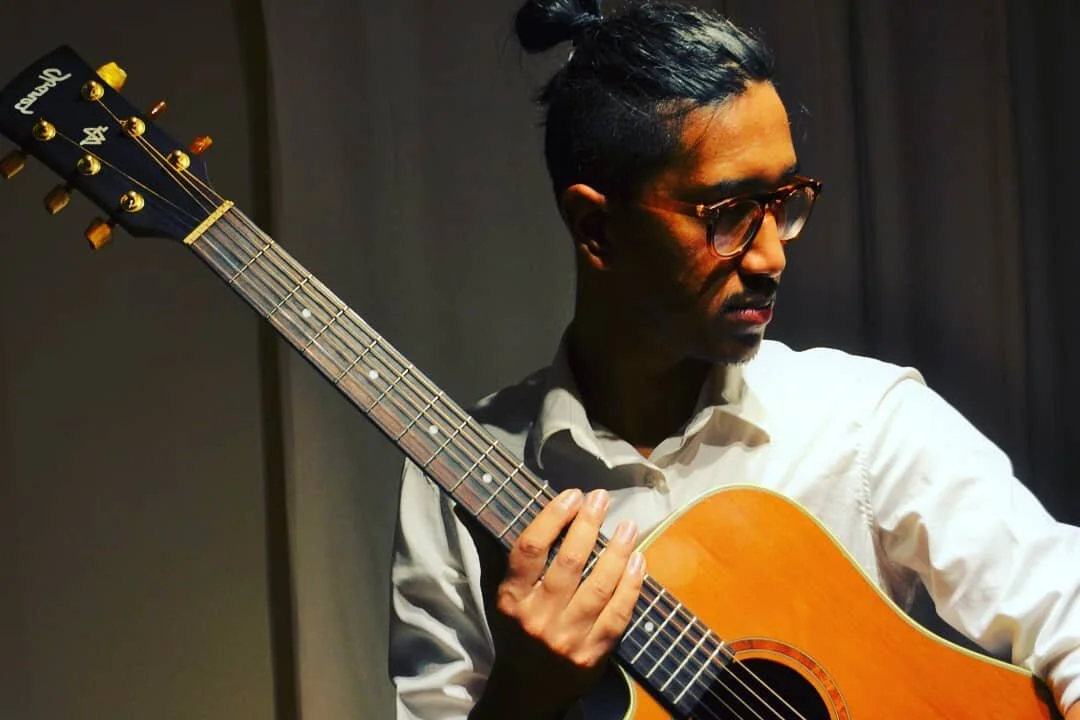 Live - Mono - Together Agency