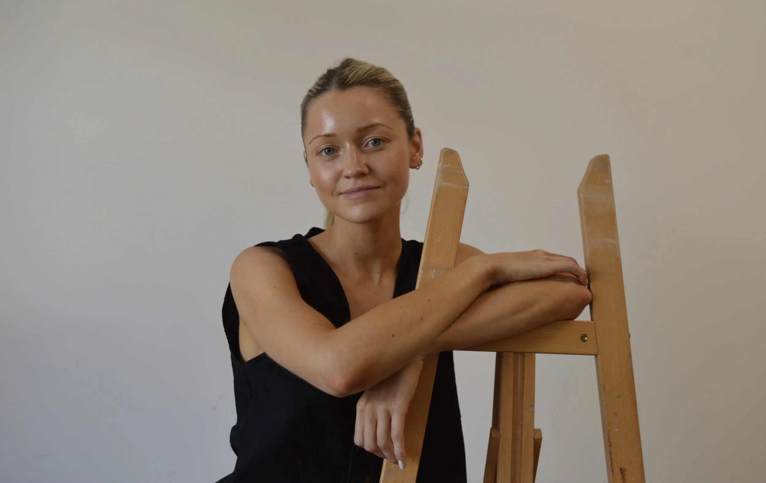 About — KIT LINTIN