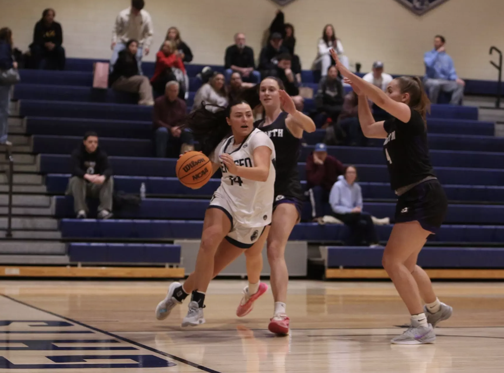Women’s Basketball crushes Houghton for the Empire 8 title — The Lamron