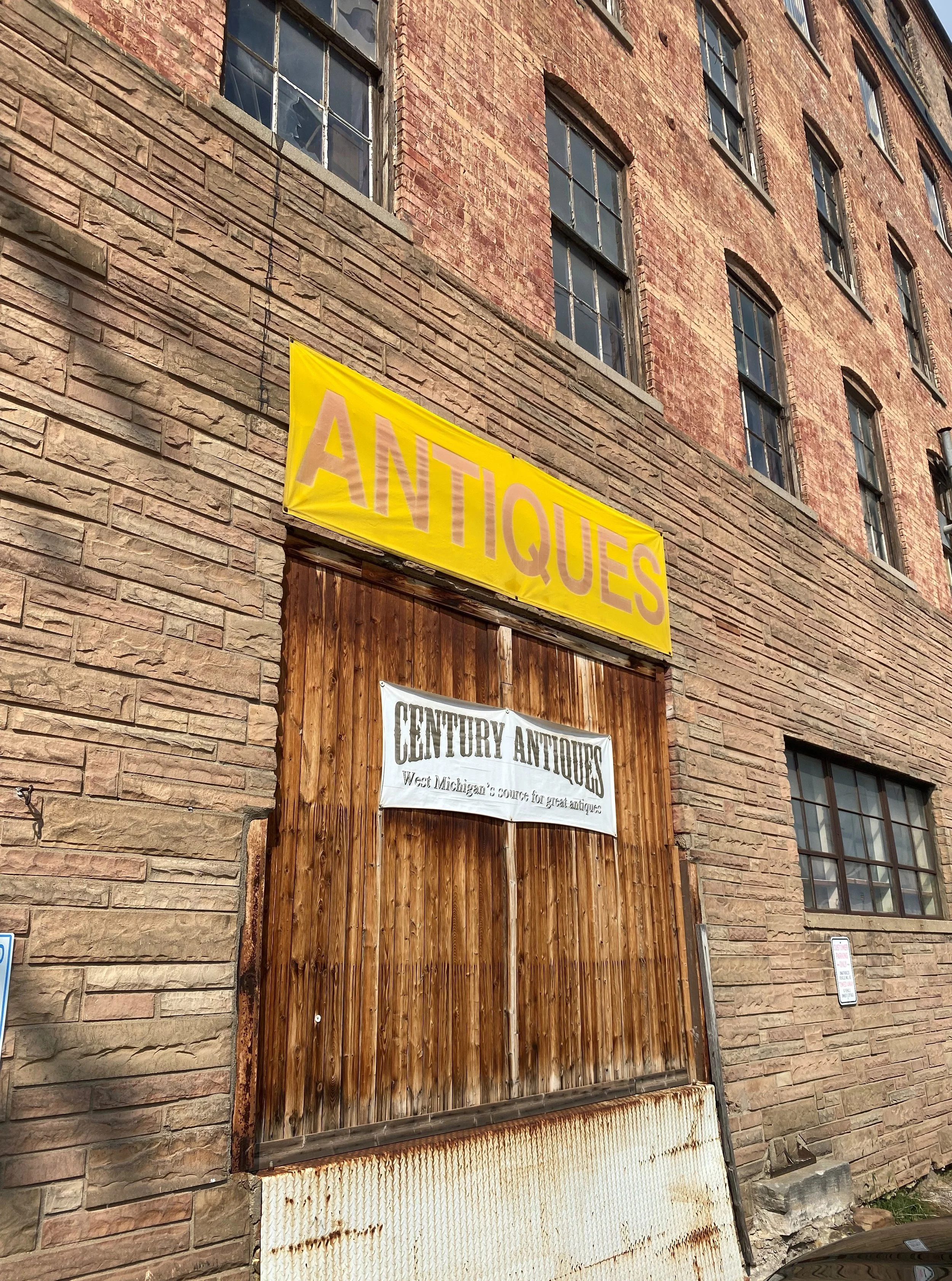 How To Find The Best Nearby Antique Stores — Emily Retro - Vintage and ...