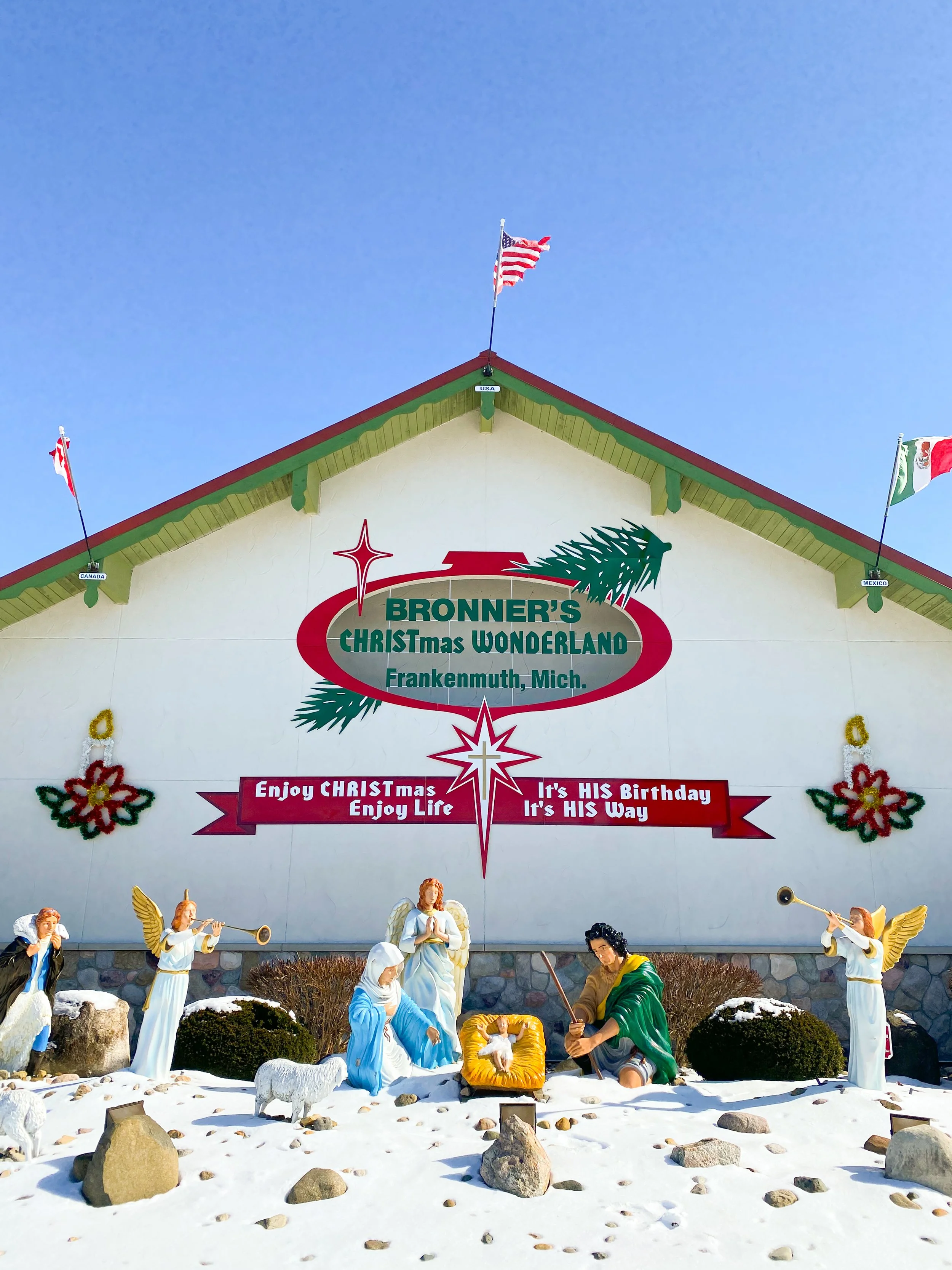 Get in the Holiday Spirit with a Visit to Frankenmuth's Christmas Store ...