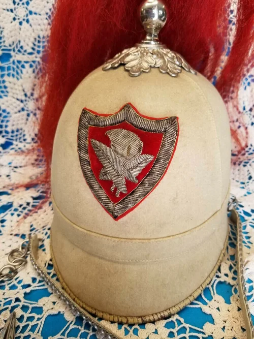 Masonic Red Cuff Gauntlets with Badge - Masonic Order of Buffaloes ...