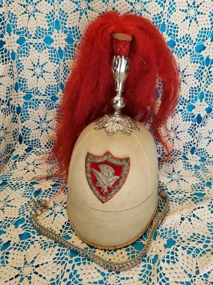 Masonic Red Cuff Gauntlets with Badge - Masonic Order of Buffaloes ...