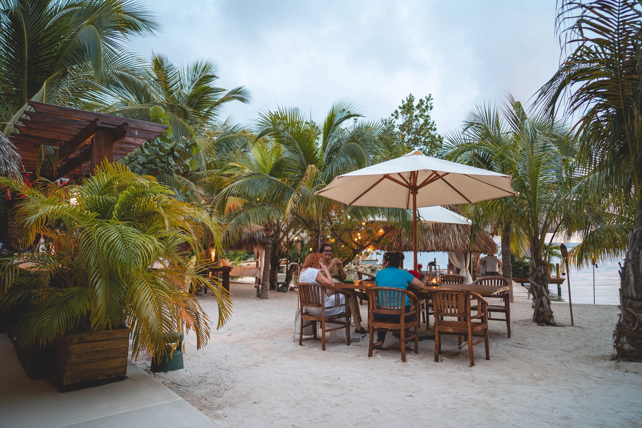 Romantic Overwater and Beach Restaurant — Aruba Ocean Villas