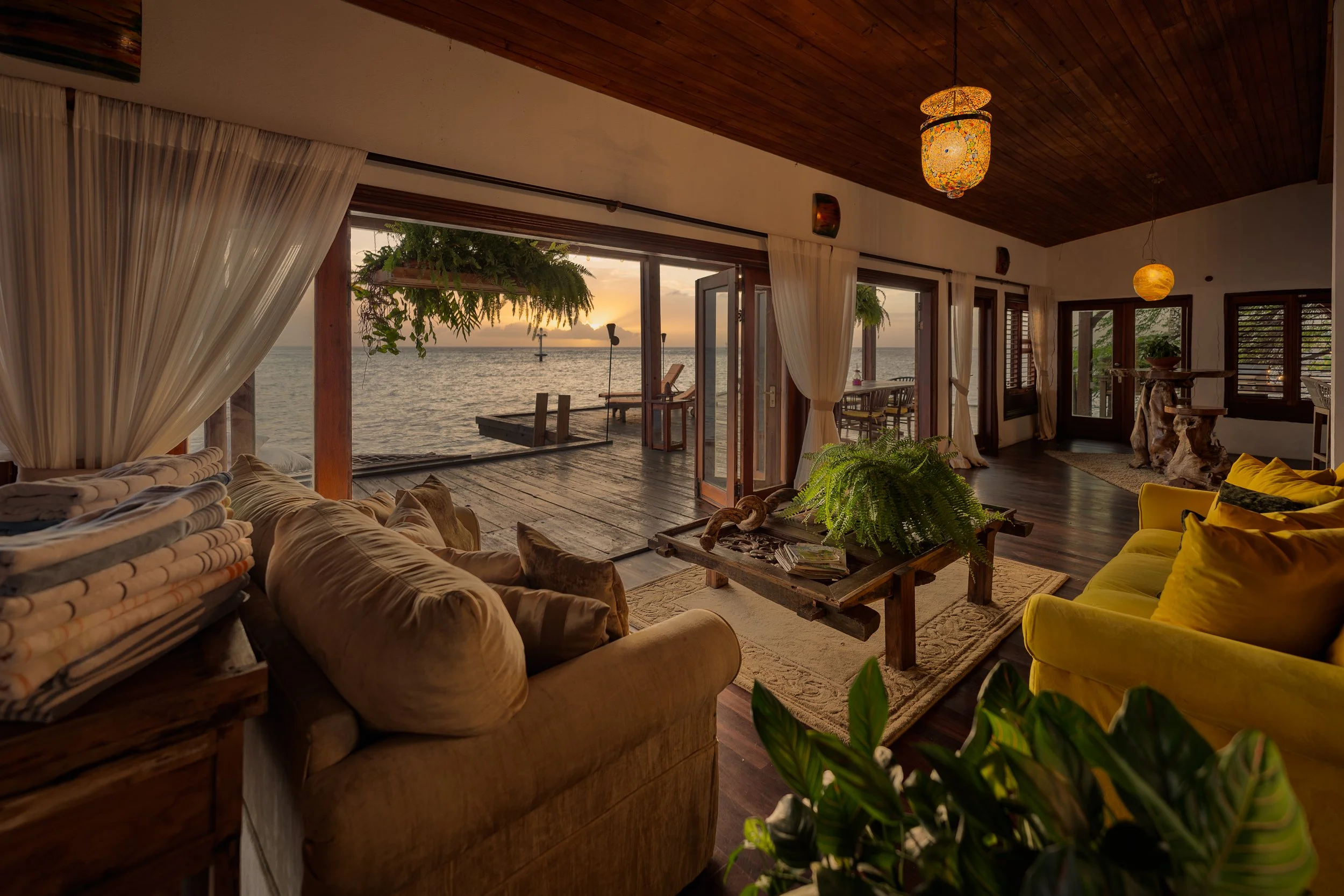 Luxurious Overwater Villas & Beach Bungalows | Aruba Ocean Villas