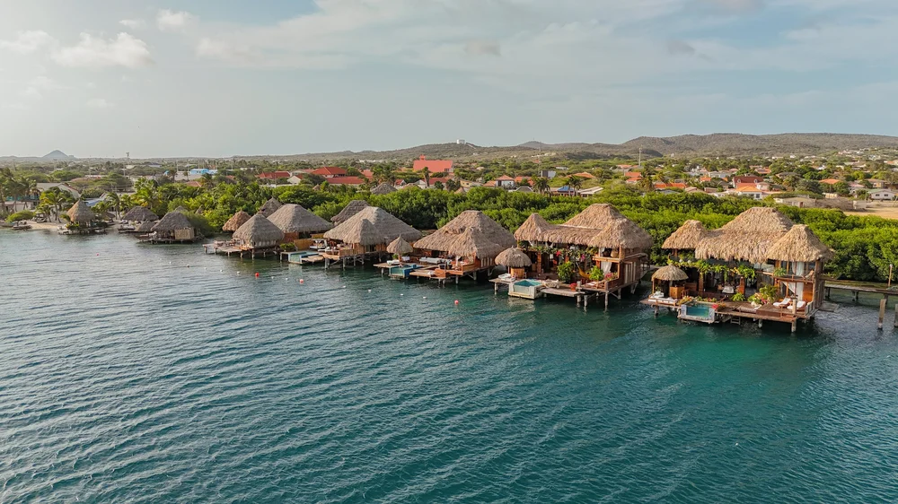 Luxurious Overwater Villas & Beach Bungalows | Aruba Ocean Villas