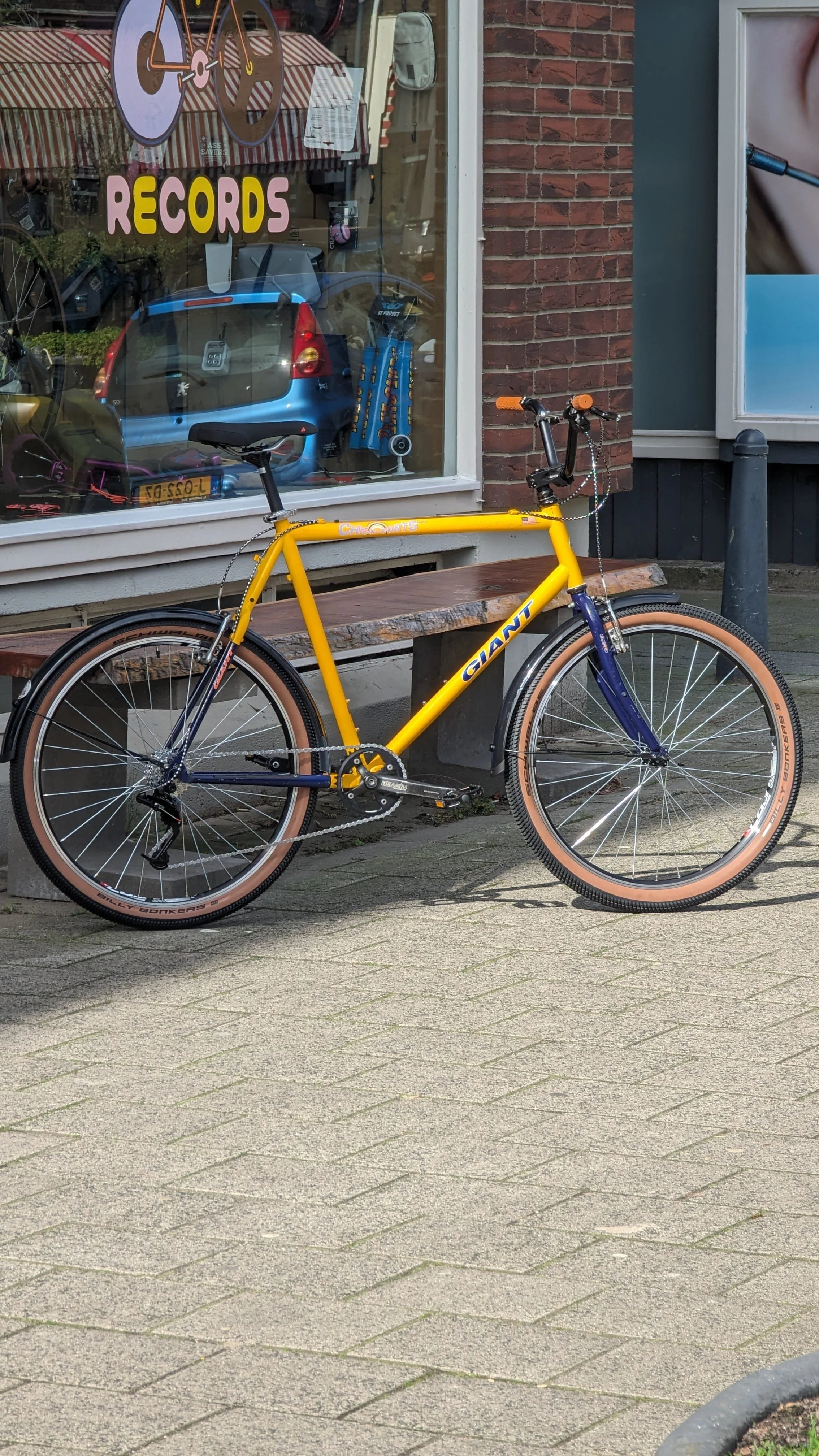 Store 2 — Bikes&Records