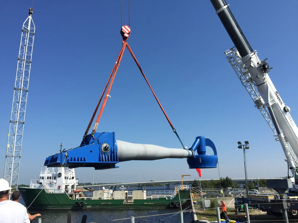 SpaceX Landing Barges "JRTI" and "OCISLY" — Ben Kellie