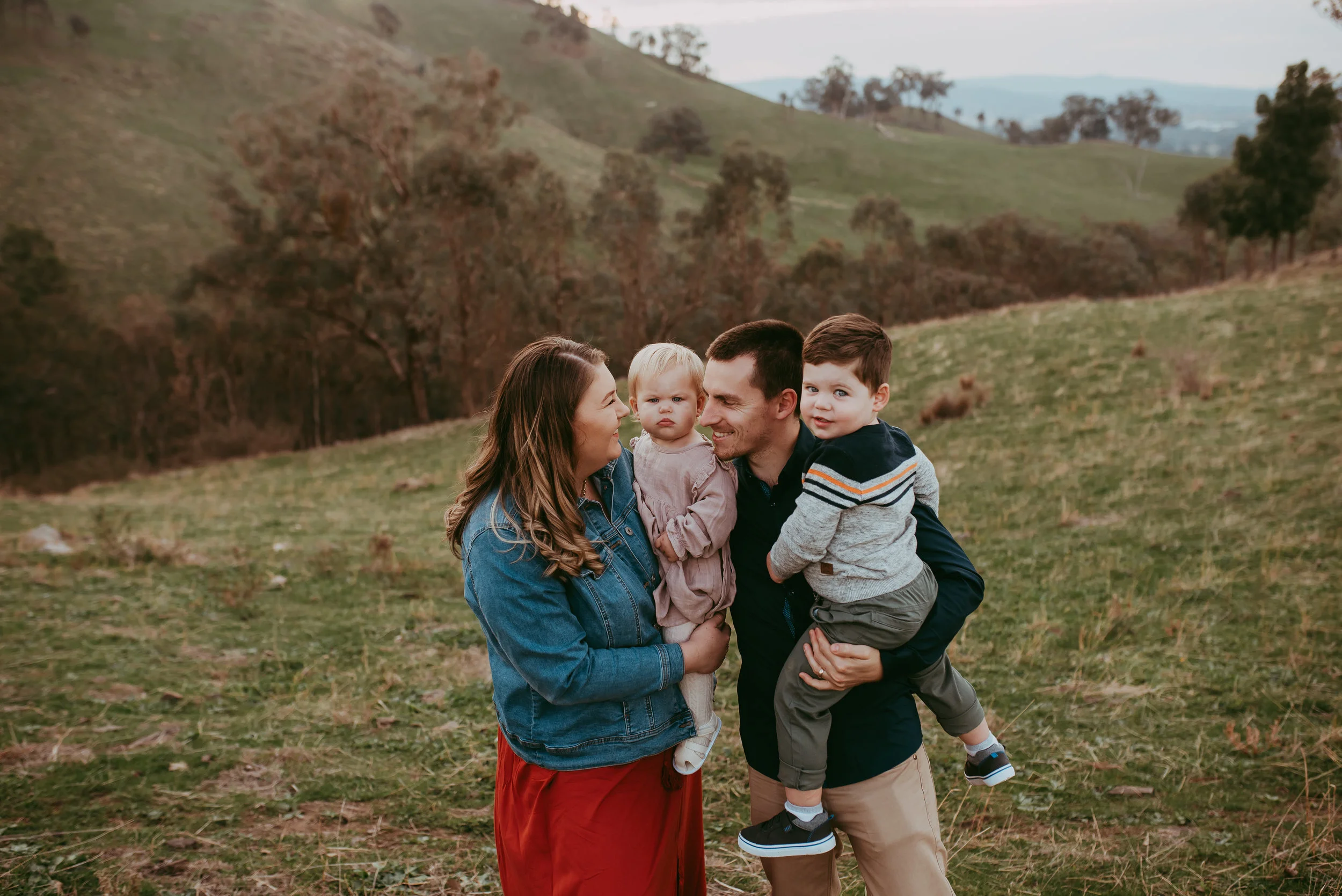 The Fawcetts // May Family Session — Meg Gibbs | Albury Photographer