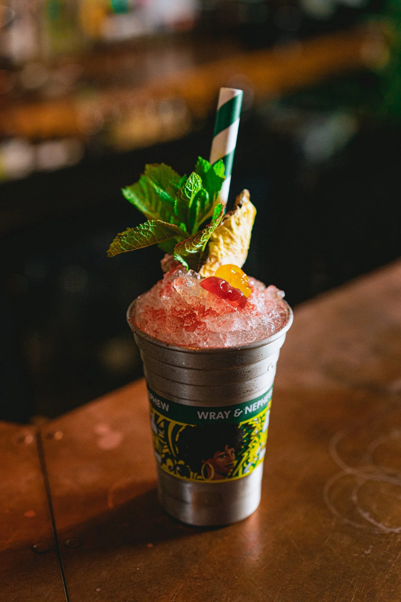 TOM THUMB COCKTAIL BAR