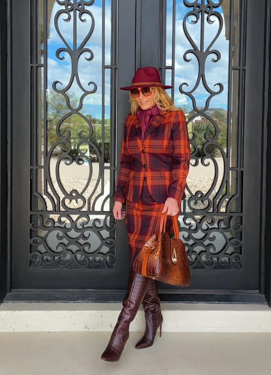My favorite fall suit — Crows feet in heels