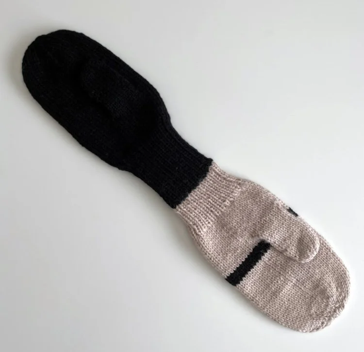 Reversible Double Mittens — LO RAIN