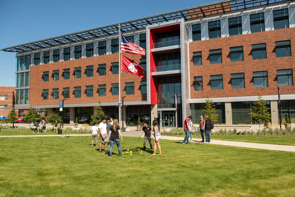 Contact us — Everett University Center