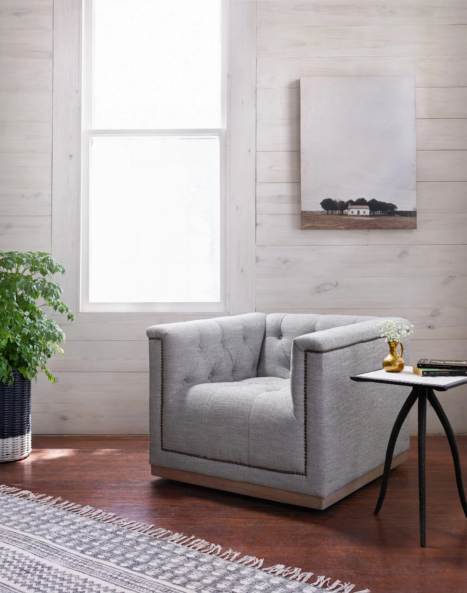 CLAYTON SWIVEL CHAIR