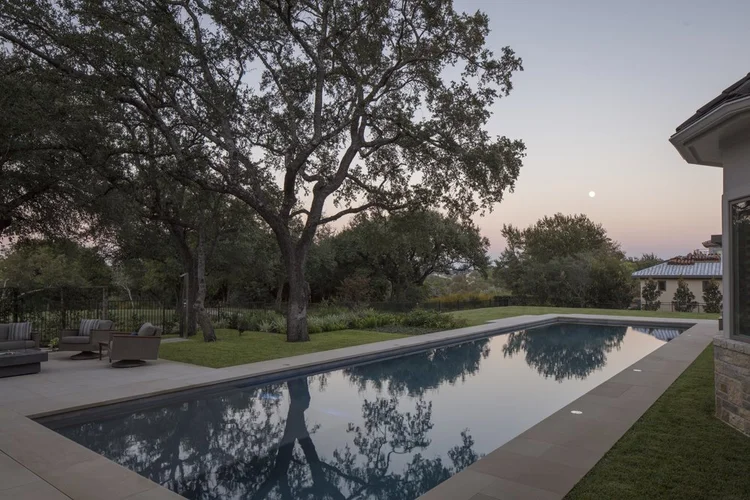 Barton Creek Fairway | Modern Pools