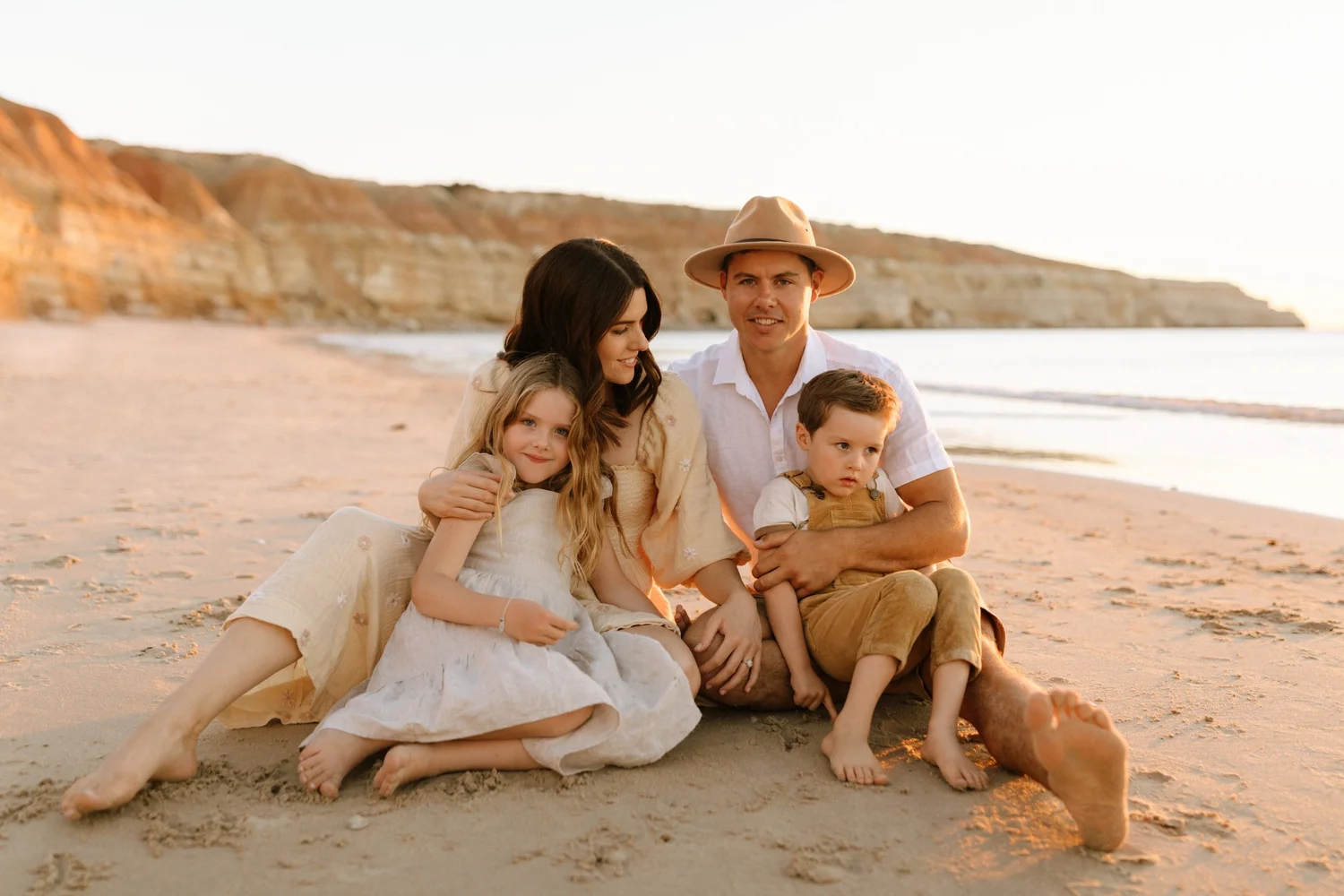 What To Wear To Your Family Photoshoot — Bec Shaw Photography