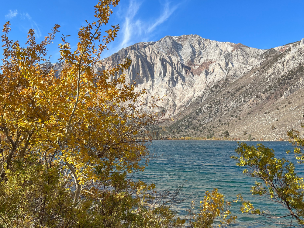 The Best Fall Color Hikes In the Eastern Sierra — melia in the mountains