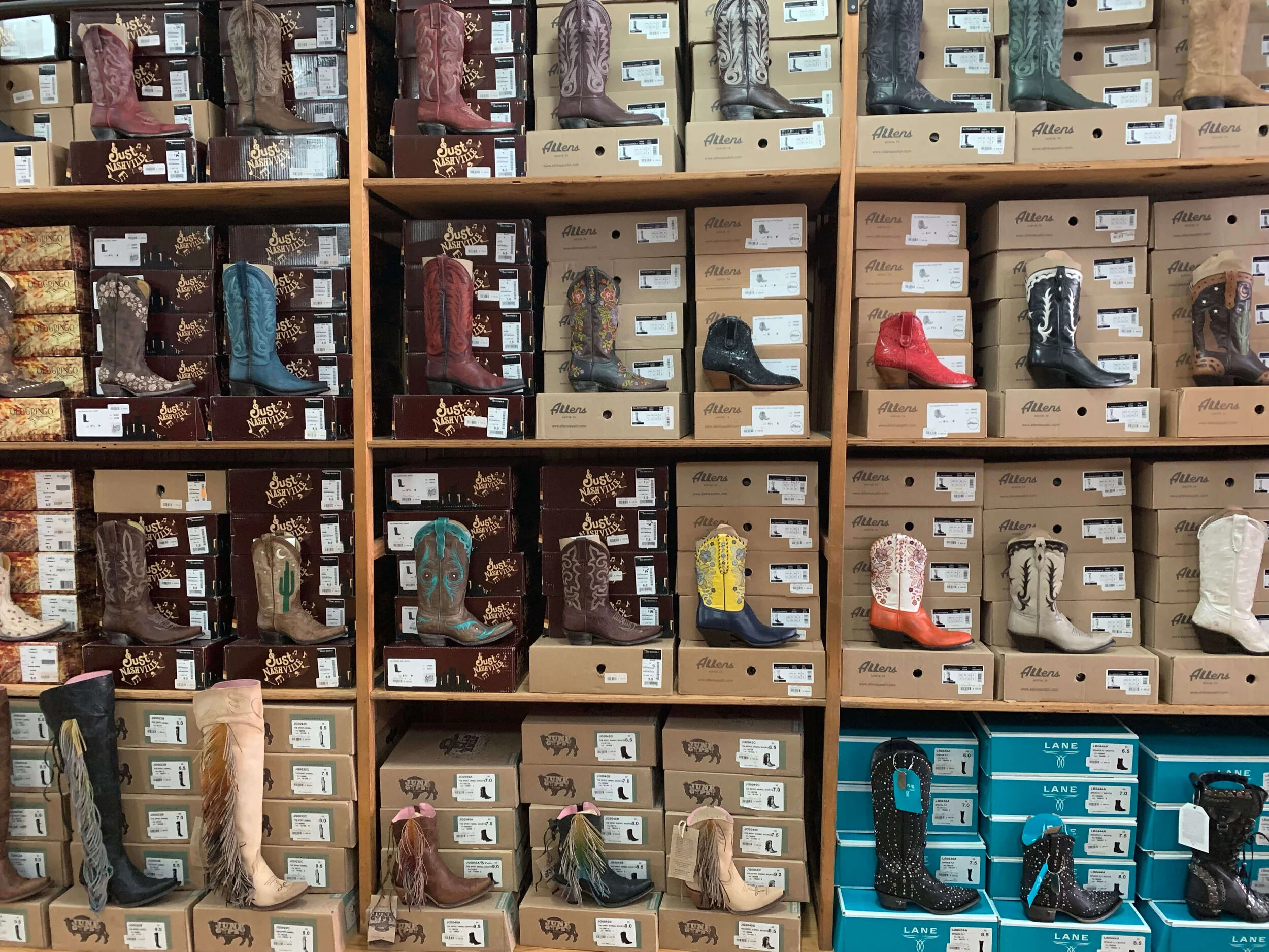 Big Time Boots / Betty Boots Nashville