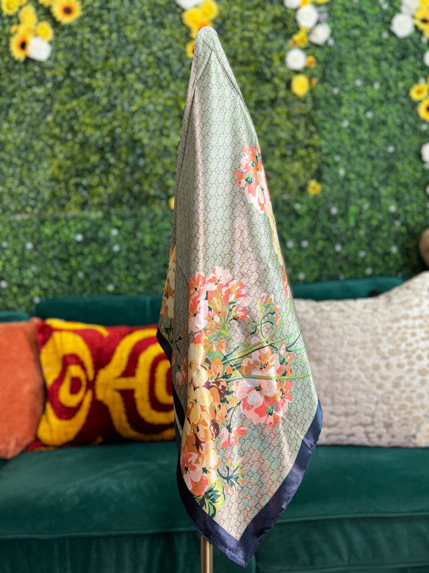 Silk Scarf 2.0: CC — Hair Glam By Kamishia Silk Scarf 2.0: CC — Hair Glam By Kamishia