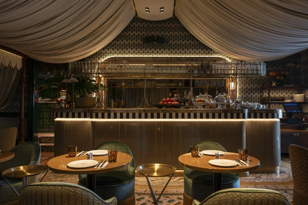 AFRICAN LOUNGE — TASHAS GROUP