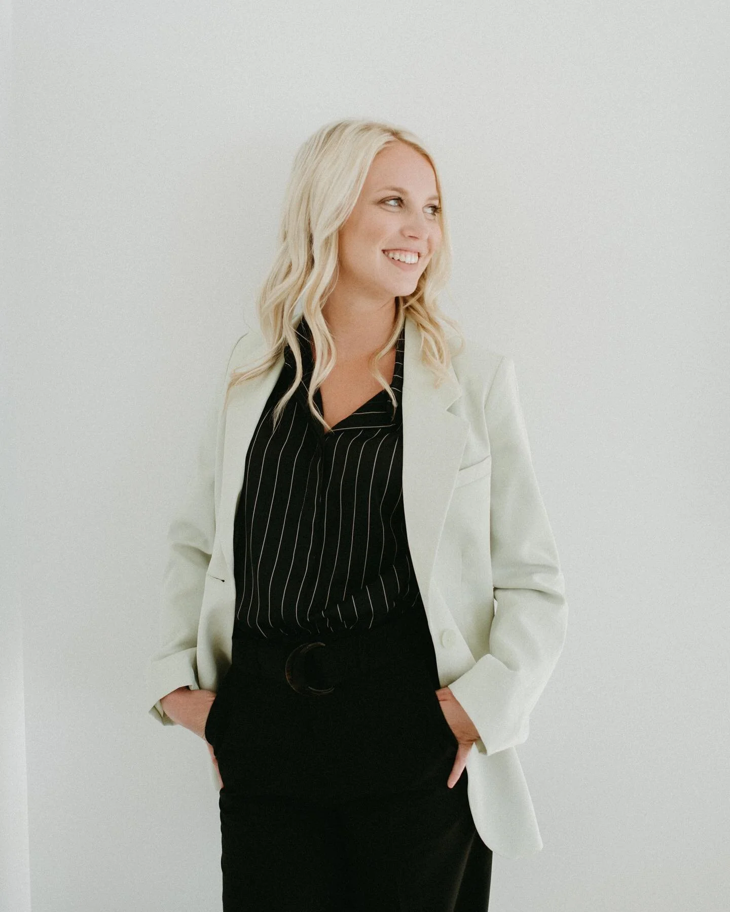 Madison Marie: Canadian Wedding Photographer