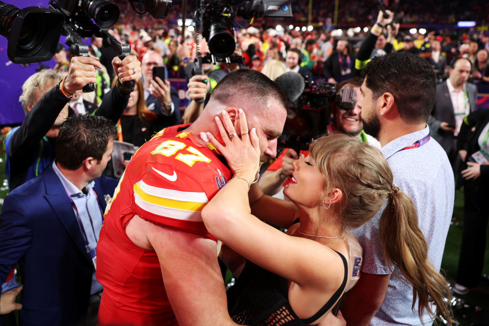 How the NFL successfully harnessed The Taylor Swift Effect — M.T. Deco ...