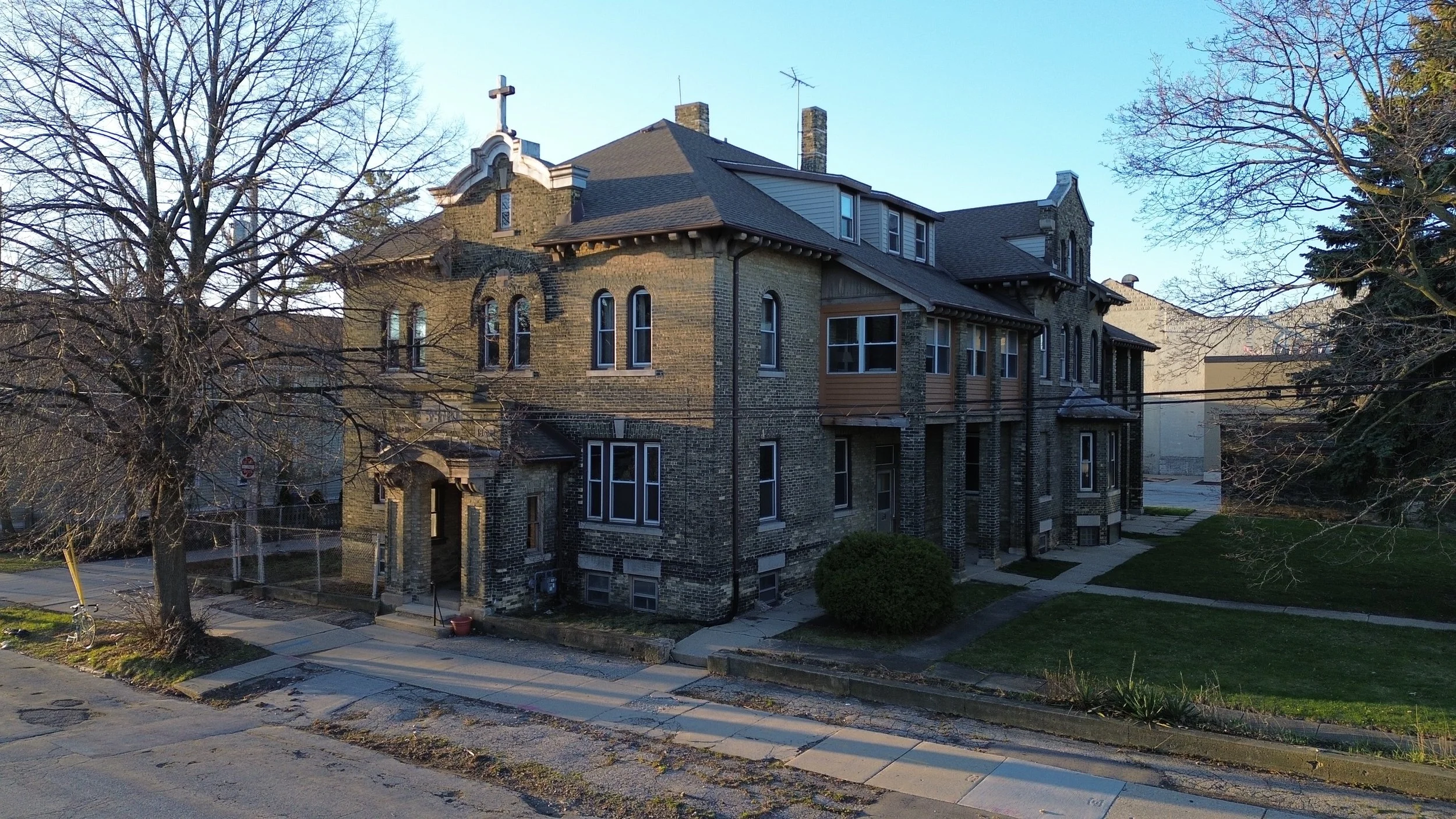 Milwaukee House — Thrive For Life USA