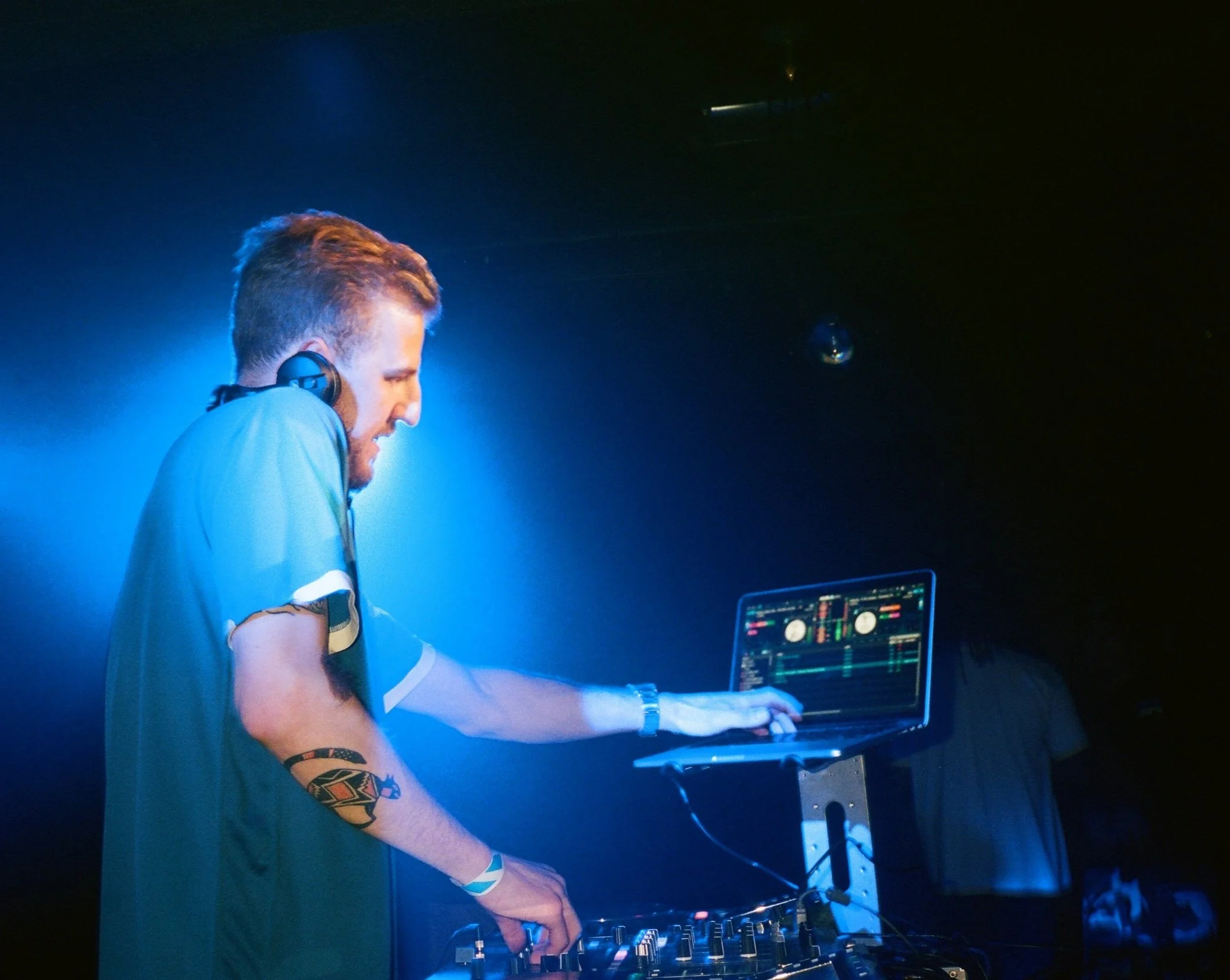 Contact — DJ Mochi