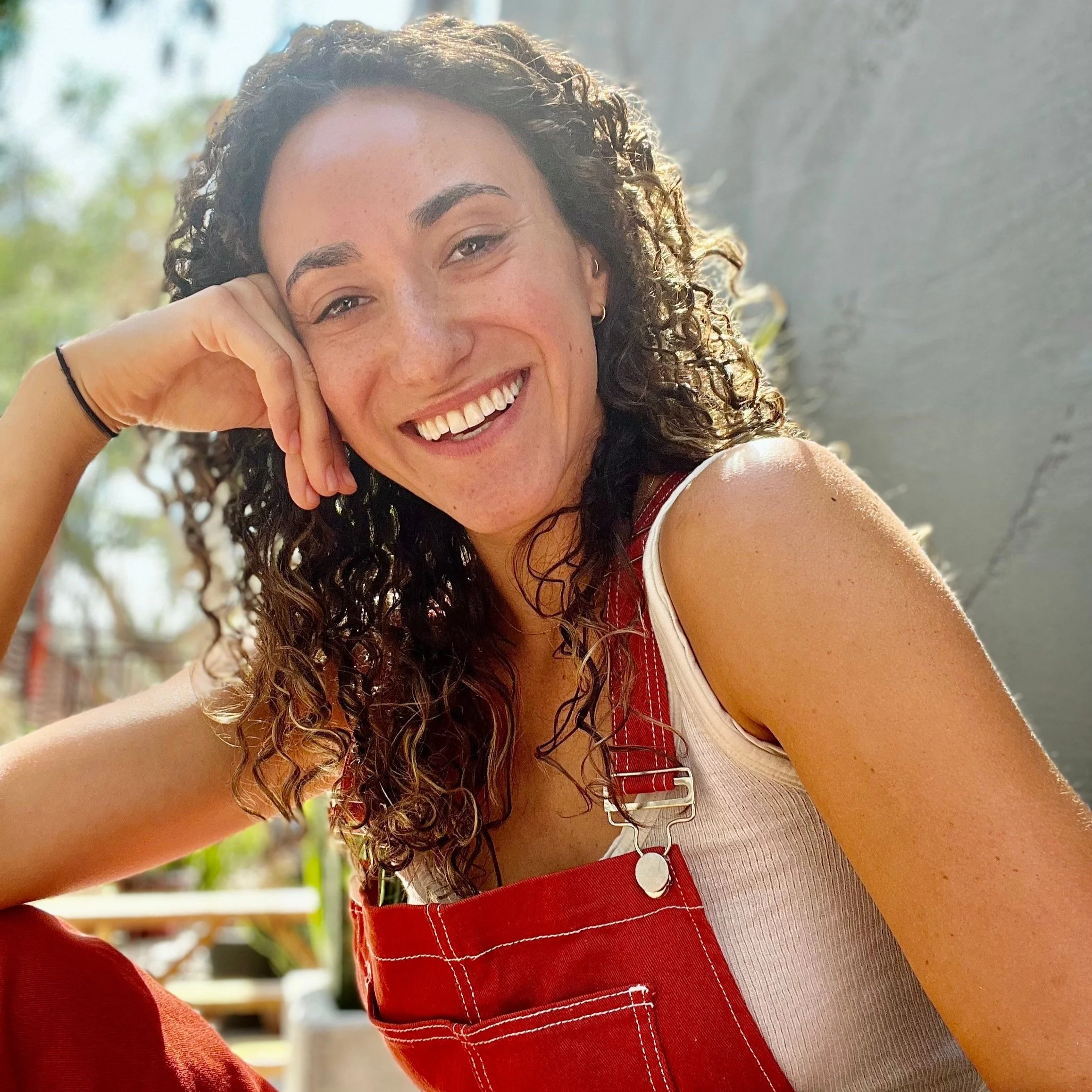 About — Emily Abrams