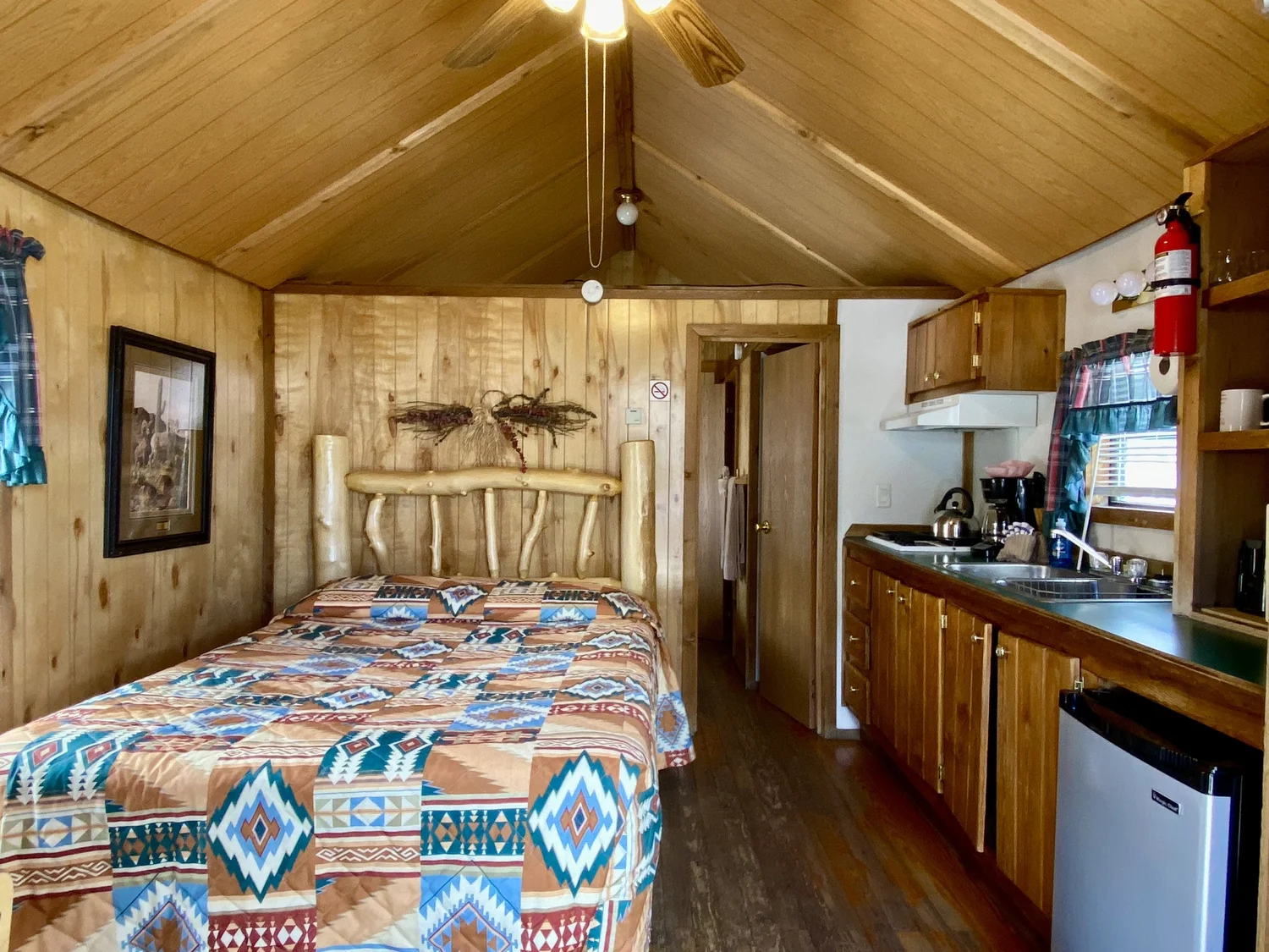 Red Mountain Motel & RV Park