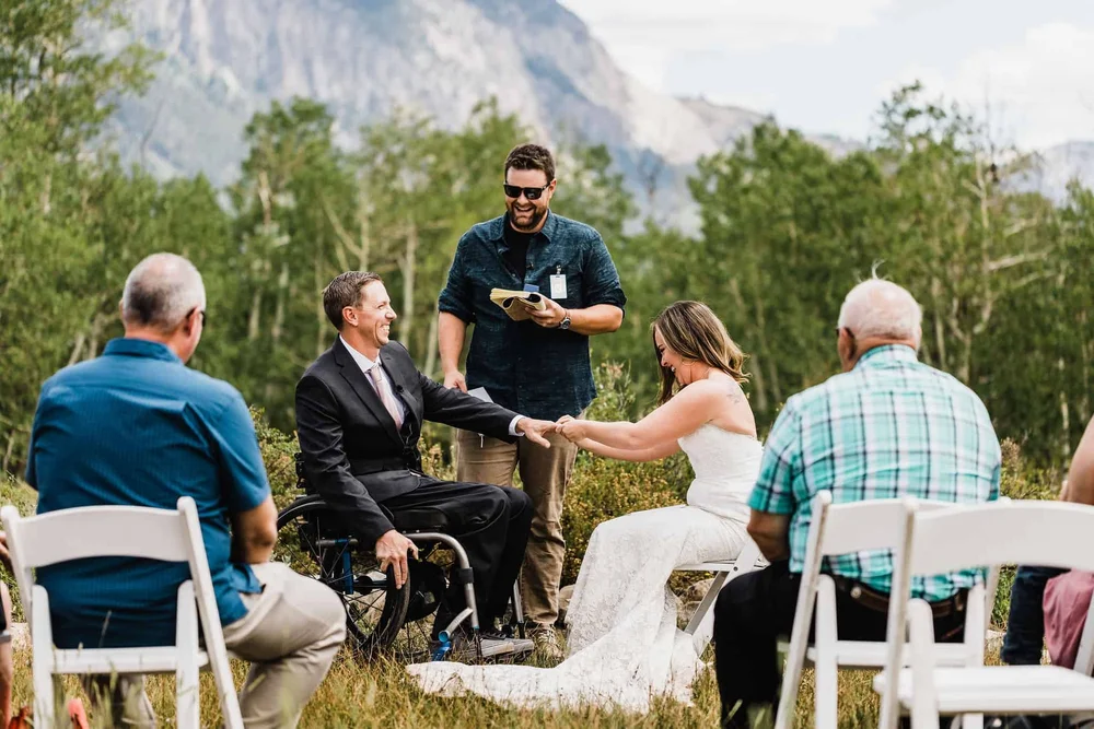 What Does an Elopement Ceremony Look Like? | Updated for 2026 — Vow of ...